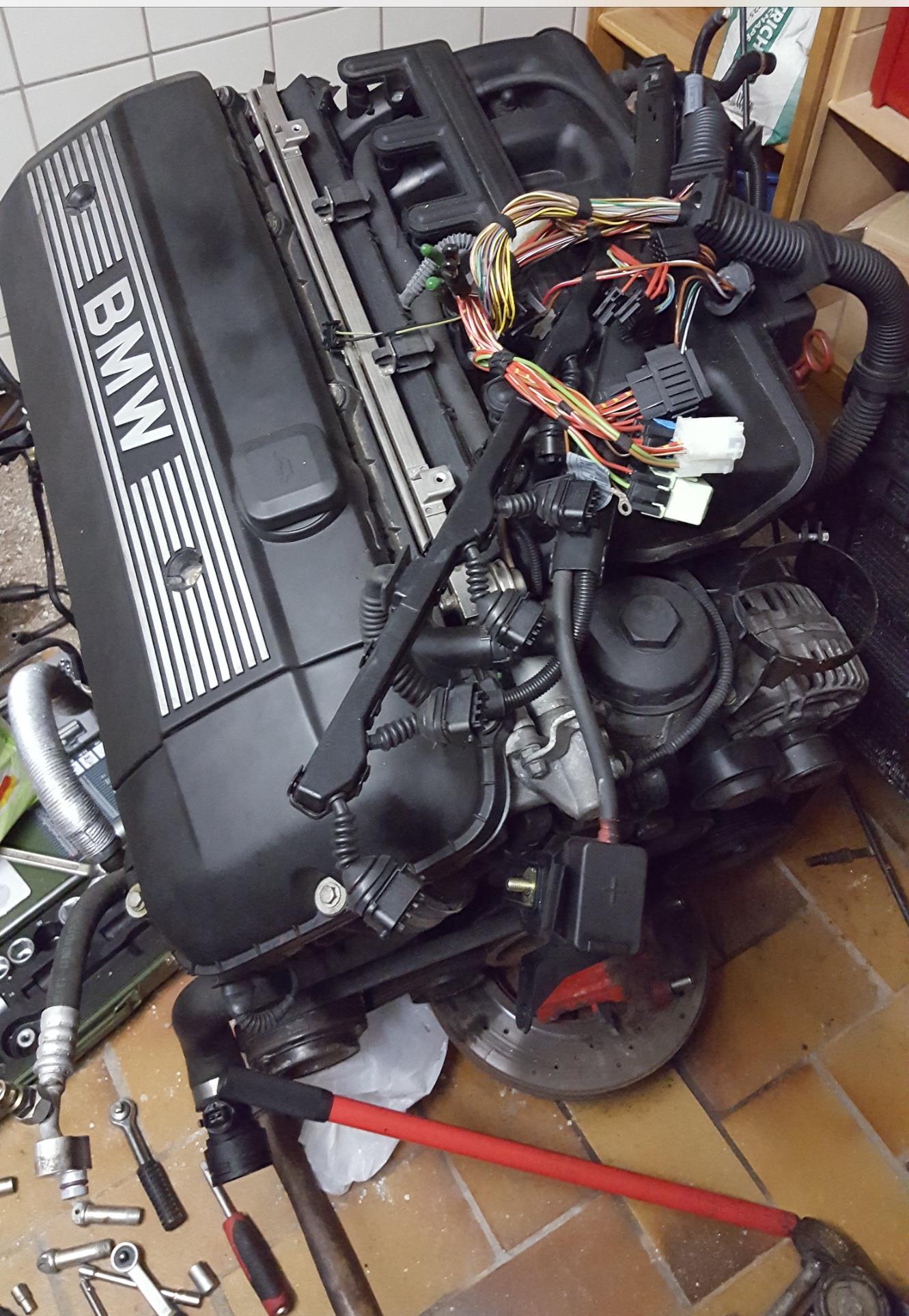 M52B28 Motor Original 167543 gelaufen komplett mit allem